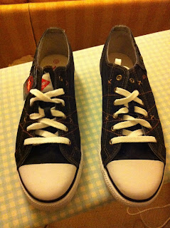 Blute Vin Windmill: A Pair of Size Elevens