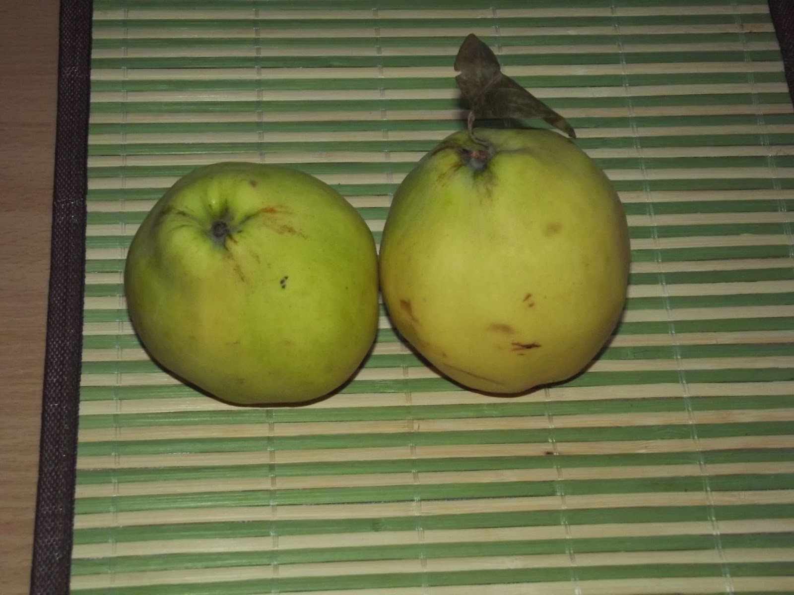 Adventures in Flavorland: Dulceață de gutui (Romanian quince jam) (vegan)