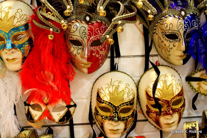 Ladee's Travels: Rome, Italy - Shopping for Italian Souvenirs