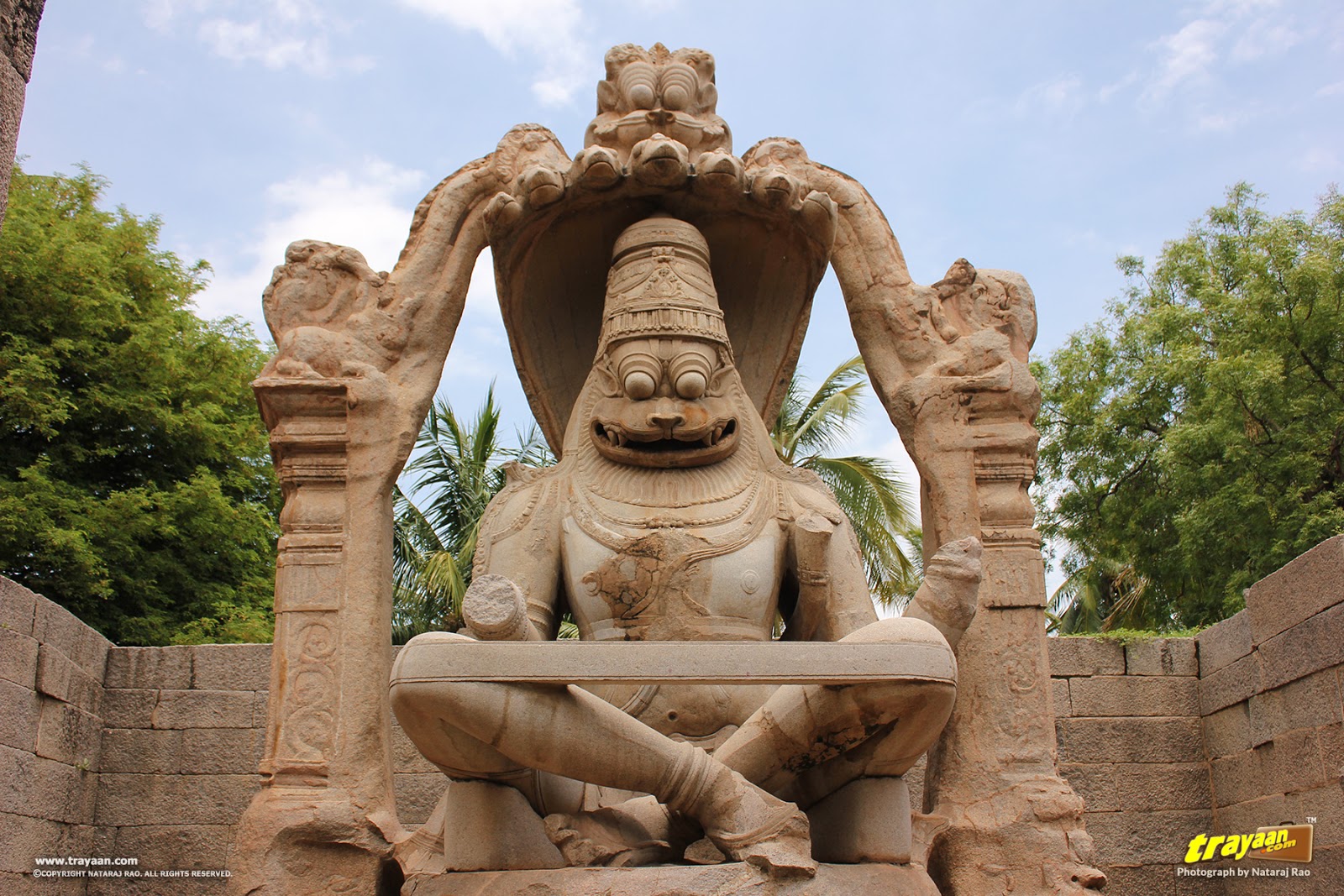 Hampi - Remnants and ruins of glorious Vijayanagara - Part 2 - Trayaan