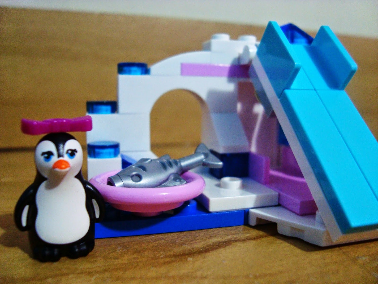 Lego Friends Penguin's Playground set 41043
