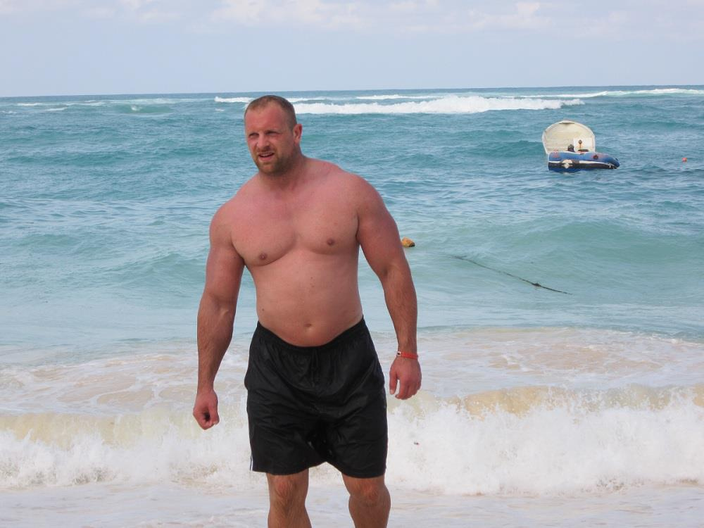 Mature & Bearmen Hideaway: Bear Chest