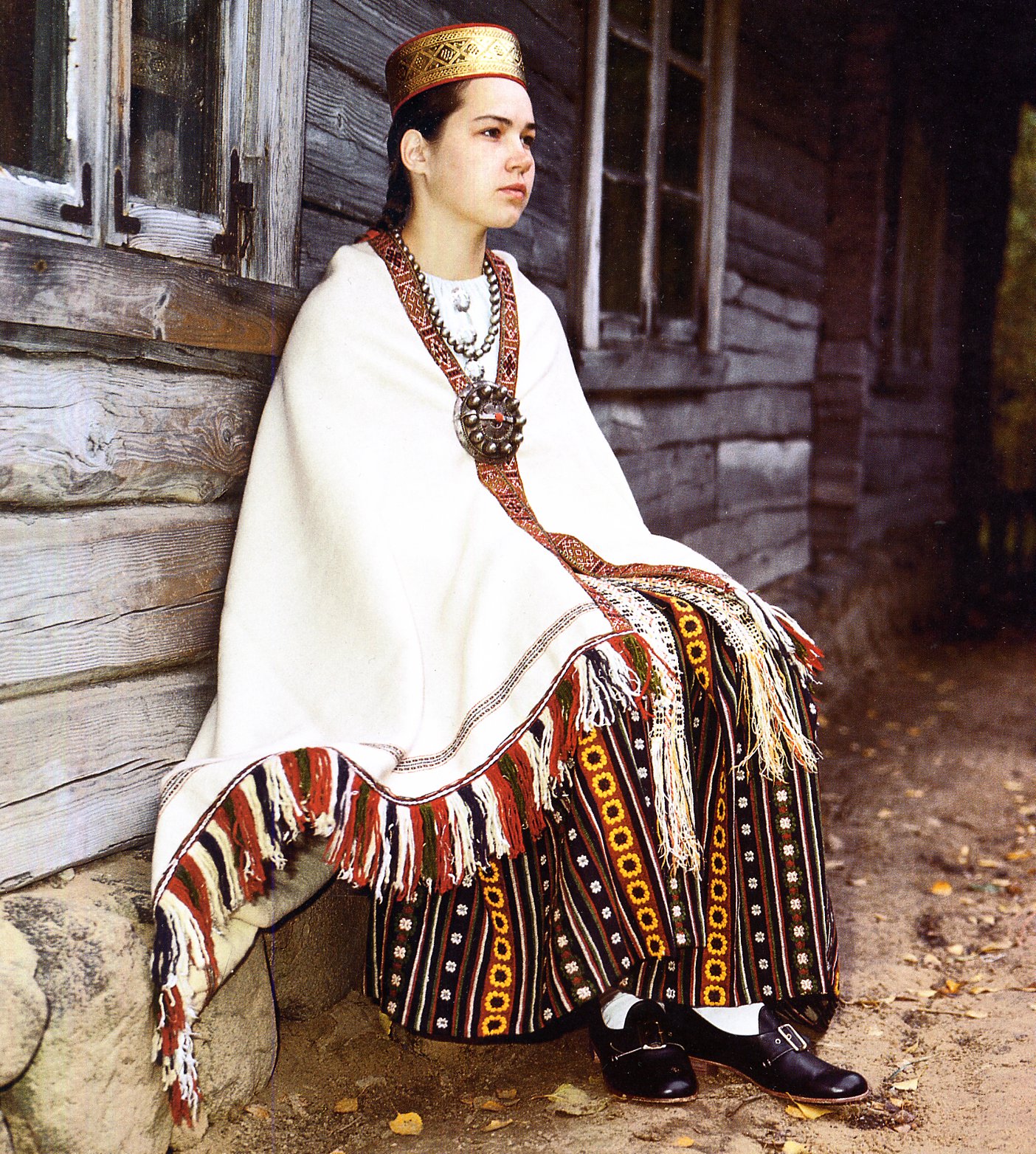 FolkCostume&Embroidery: Zemgale or Semigallian Costume, Latvia