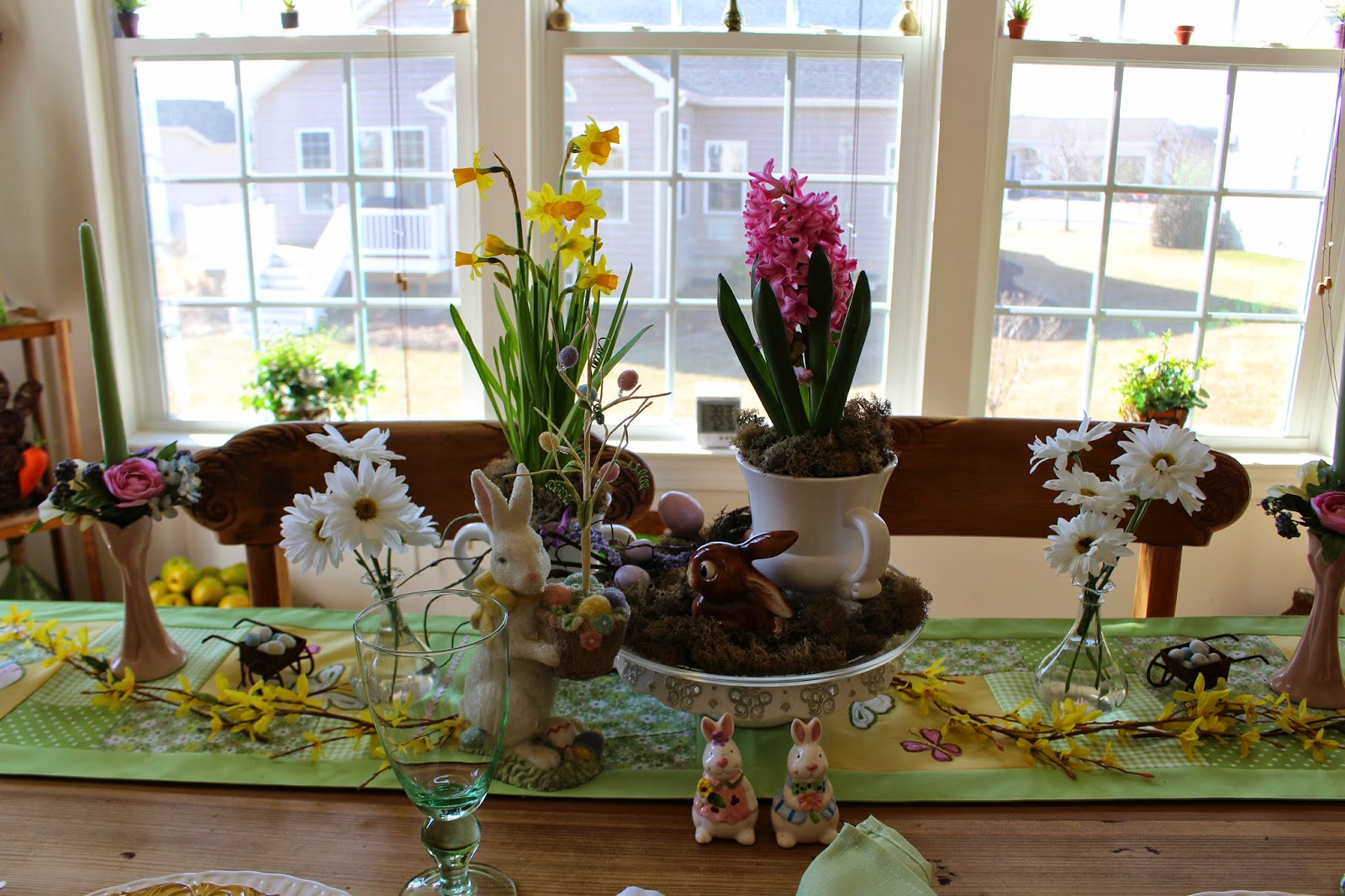 Designs by Pinky: ~~~Spring Centerpiece on the Kitchen Table~~~