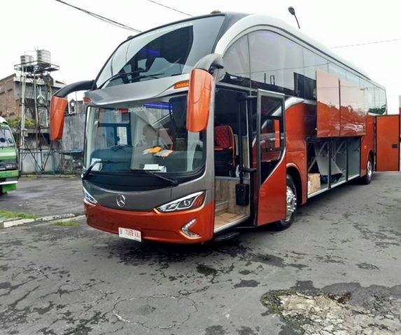 SHD dari karoseri New Armada ~ Sahabat OtoBus
