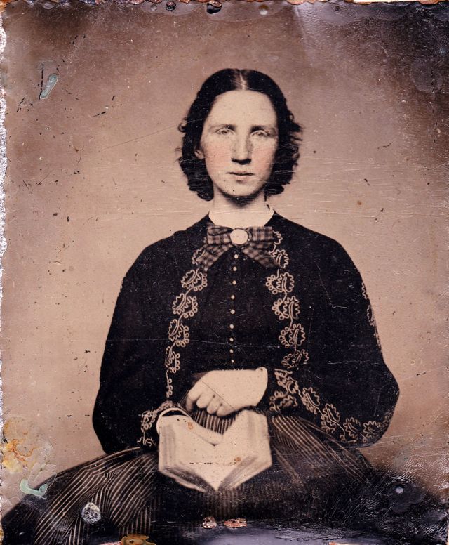 39 Stunning Photos of Upper-Class Girls in the Mid-19th Century ...