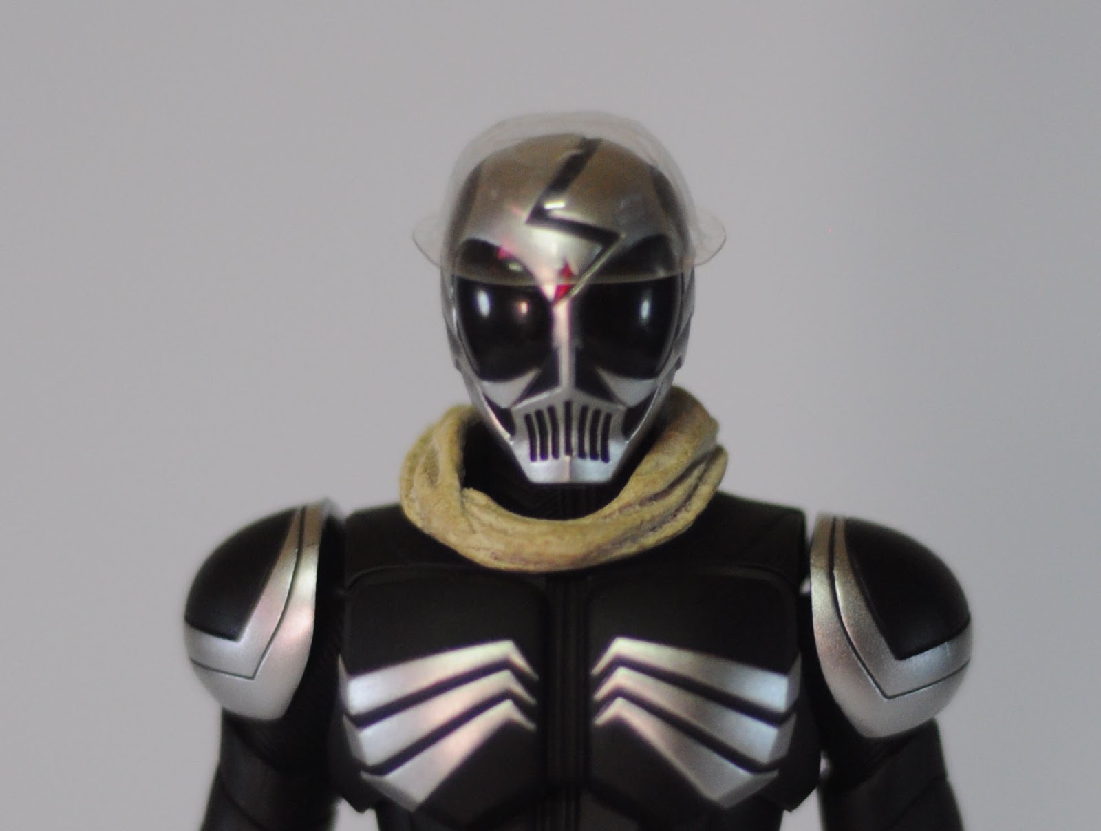 S. H. Figuarts Kamen Rider Skull Renewal Review *UPDATE* - JEFusion