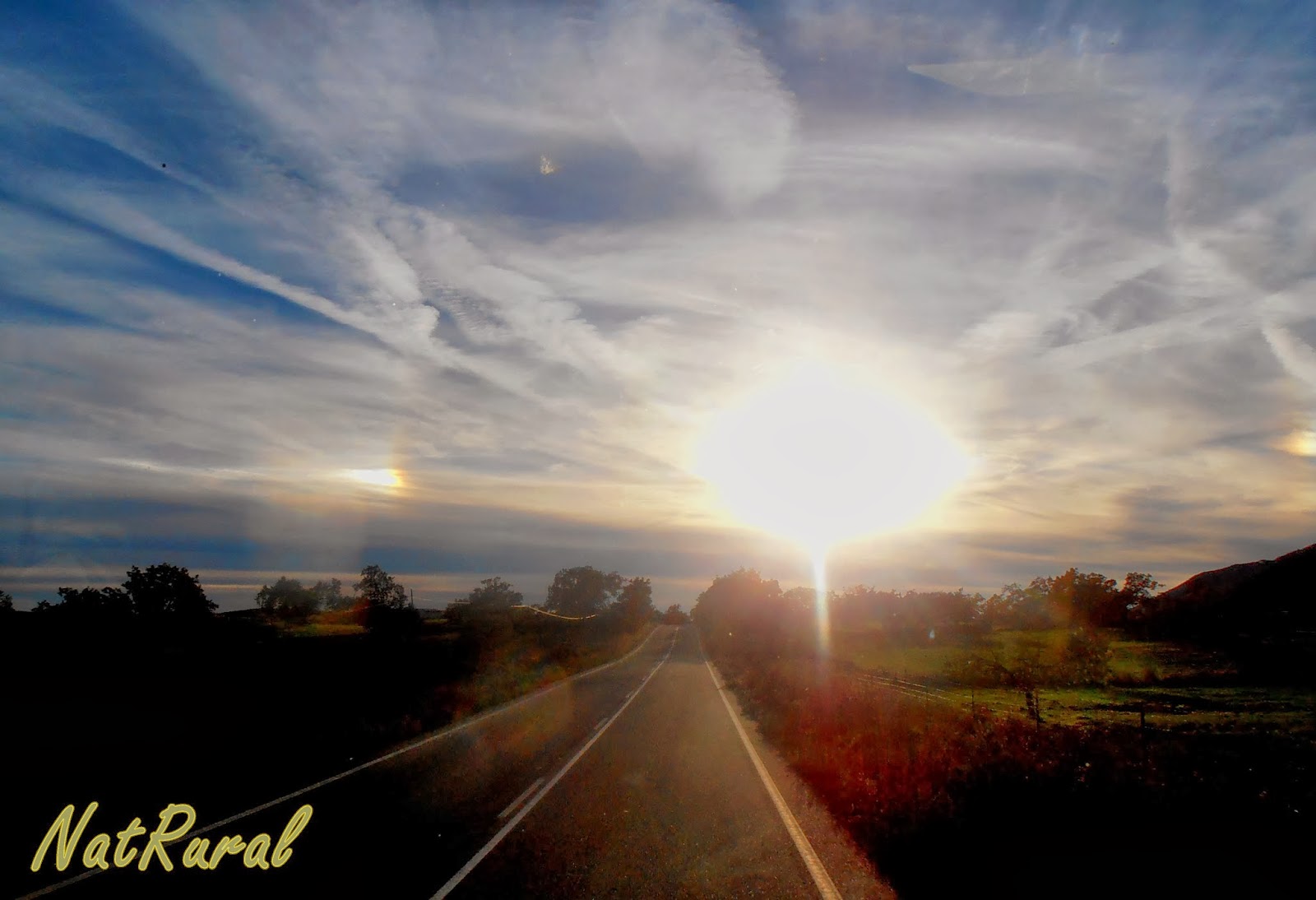 Geoturismo en el Geoparque Villuercas: PARHELIO. UN NOMBRE BELLO PARA ...