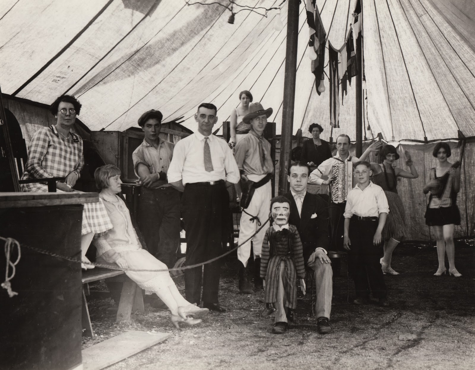 Dull Tool Dim Bulb: Three Nights Only One Big Show! At the Circus in ...