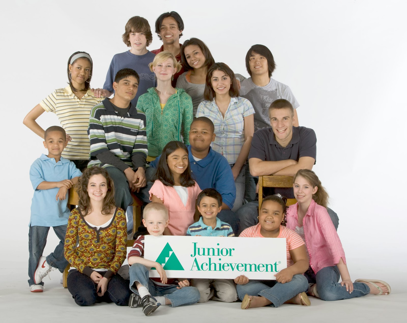 Bowling to Benefit Junior Achievement