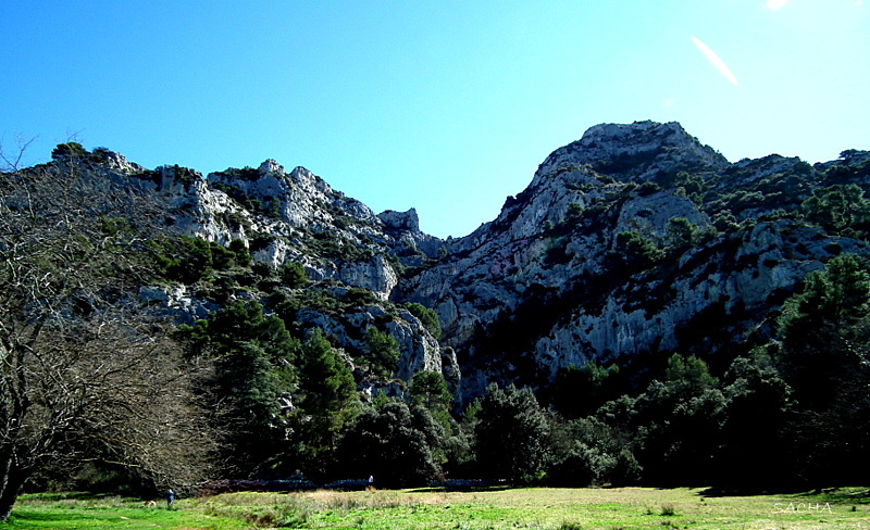 Un jour....Une photo !: Les rochers de Baude et la source du Boulon ...