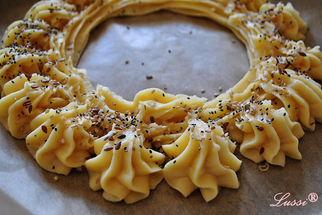 Lussi`s World of Artcraft: Солен венец от парено тесто / Choux (Eclair ...