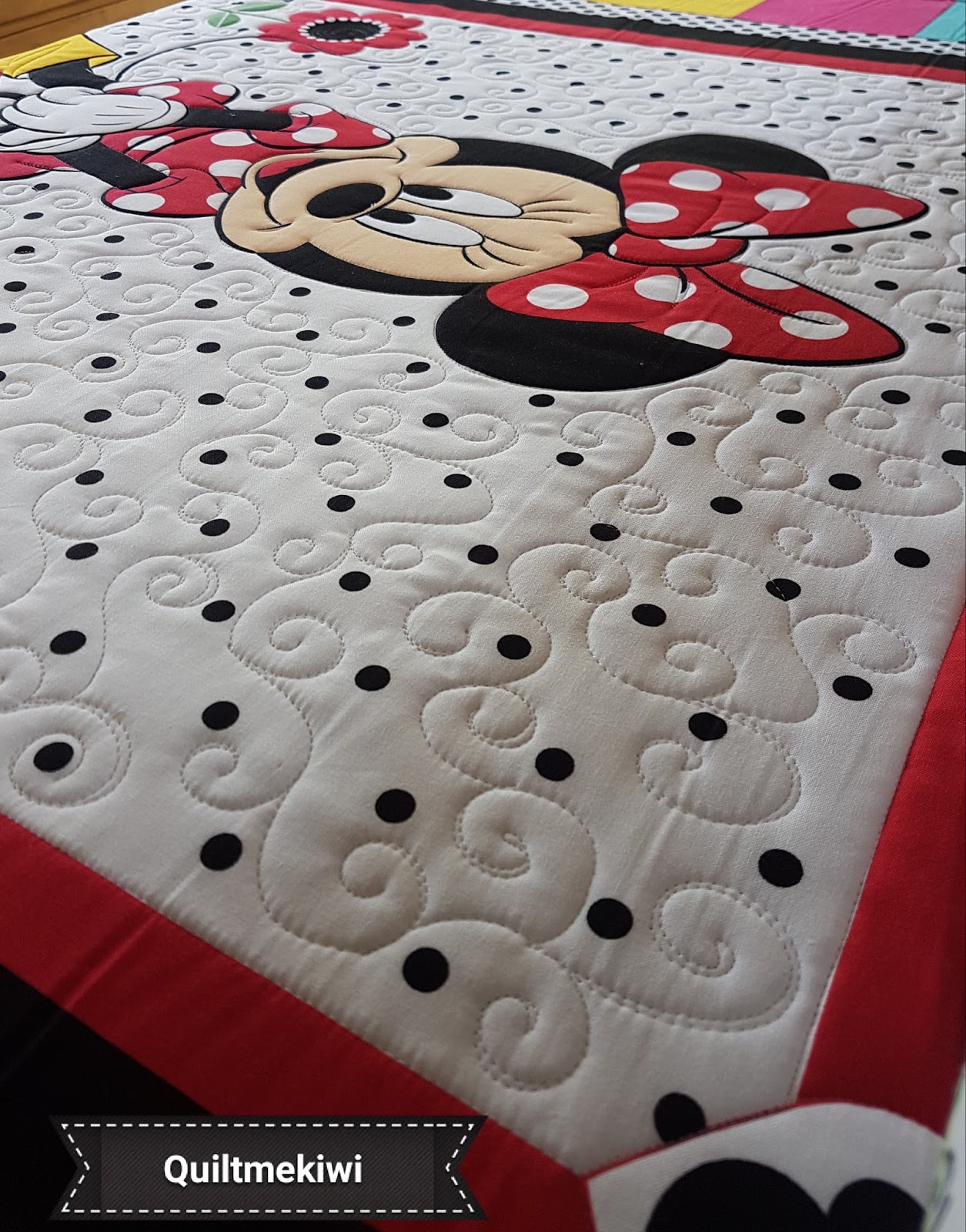 quiltmekiwi: Minnie Mouse! And a proper finish of my own.