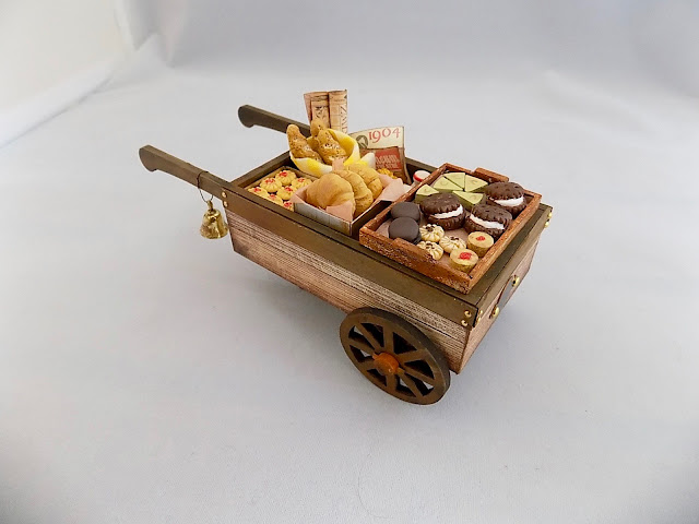 flew the coop: The Fox, The Crow and the Cookie Cart