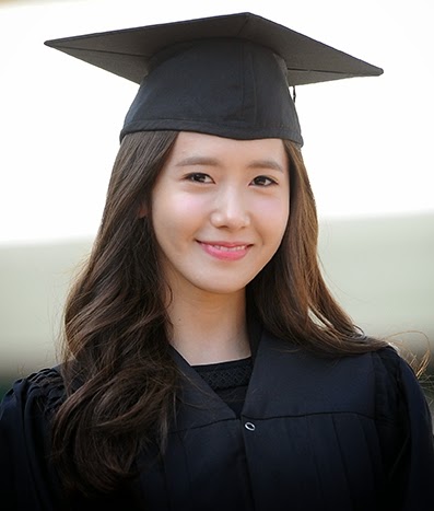 SNSD YoonA graduates from Dongguk University! - Wonderful Generation