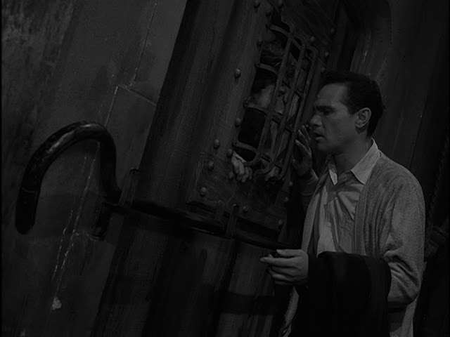 The Twilight Zone Vortex: "The Howling Man"