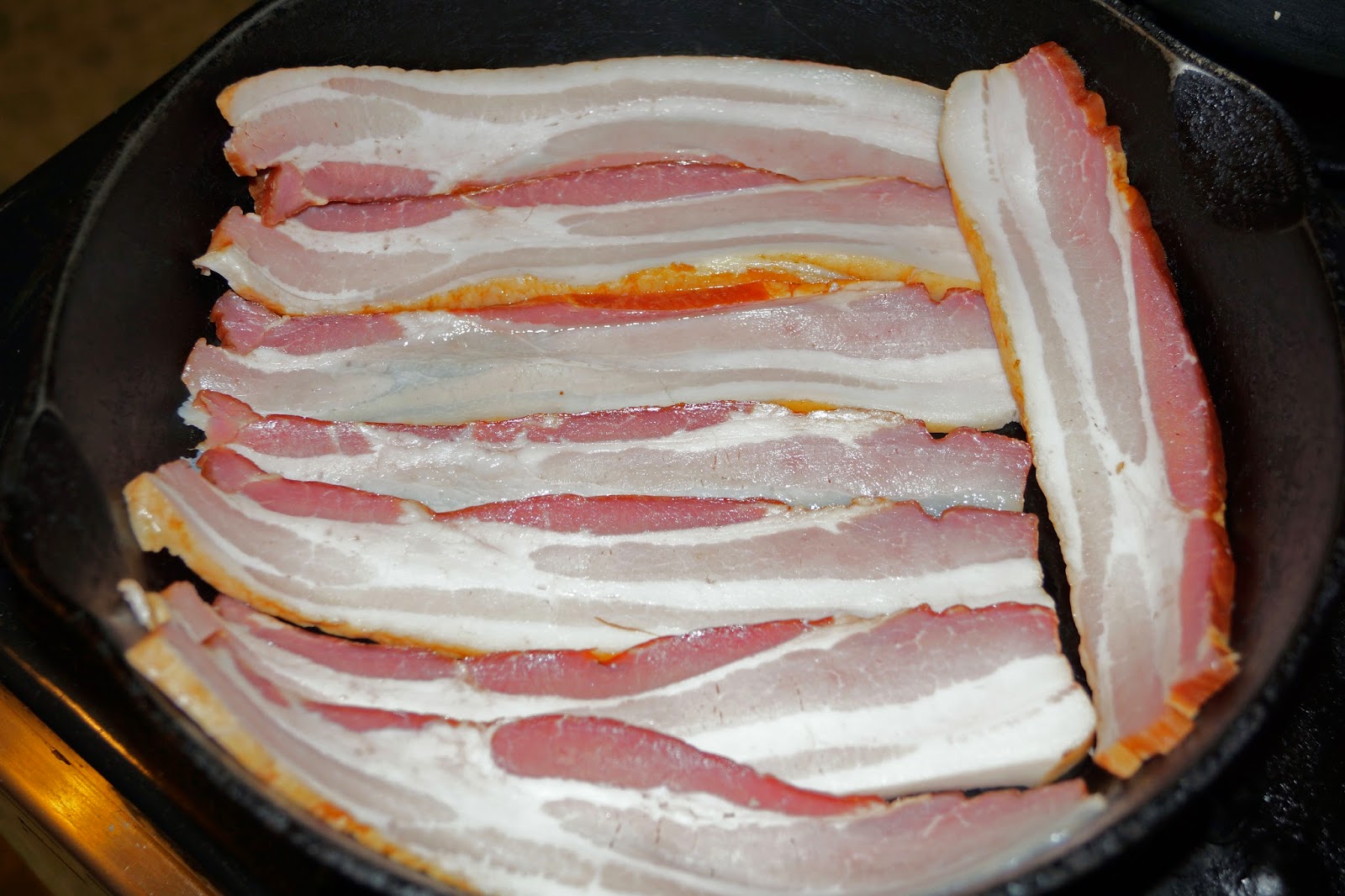 MAD MEAT GENIUS: BACON REVUE CHICO LOCKER & SAUSAGE