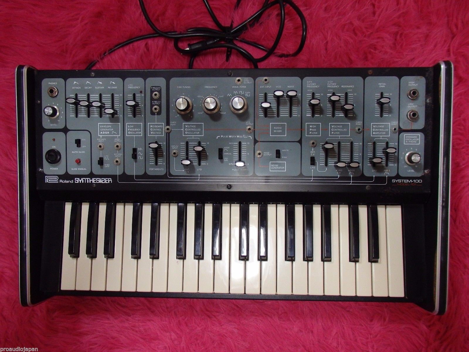 MATRIXSYNTH: Vintage Roland System 100 SN 622666