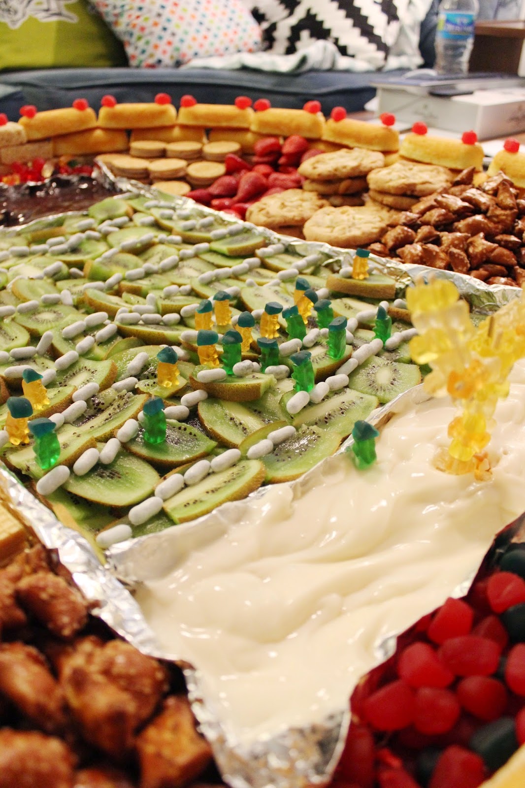 Lola, Tangled: RETURN OF THE SNACKADIUM | DIY Super Bowl Snack Stadium ...
