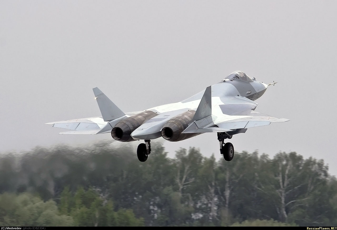 El Blog de Espacial.org: Más imágenes del Sukhoi PAK FA
