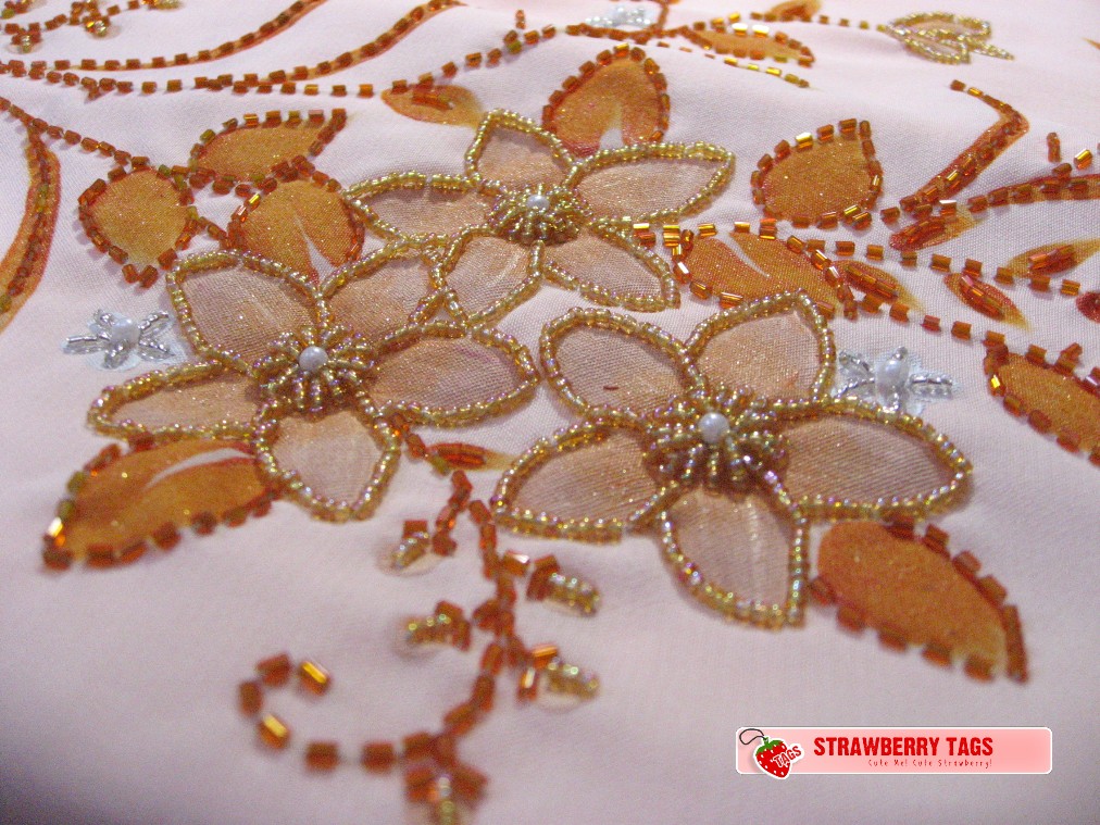 ~StrawBerry TaGs~: Kain Bunga Manik...