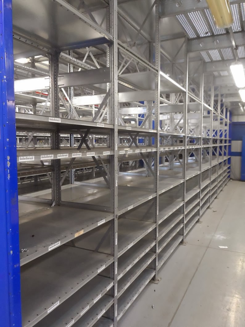 Scaffali usati acquisto e vendita. Valutazione immediata