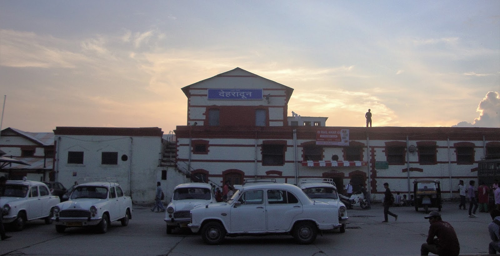 Climber & Explorer: Skywatch Friday- A short visit to Dehradun