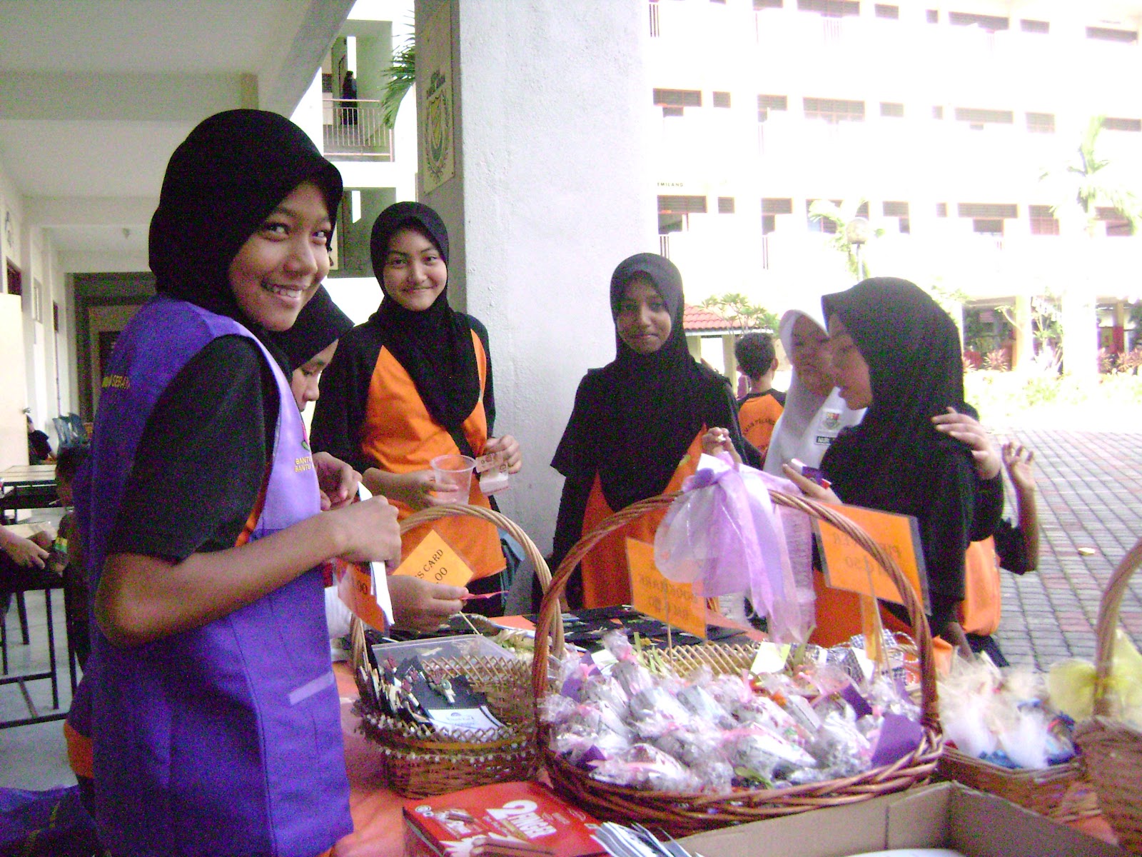 Unit Bimbingan & Kaunseling: RIANG RIA HARI KEUSAHAWANAN