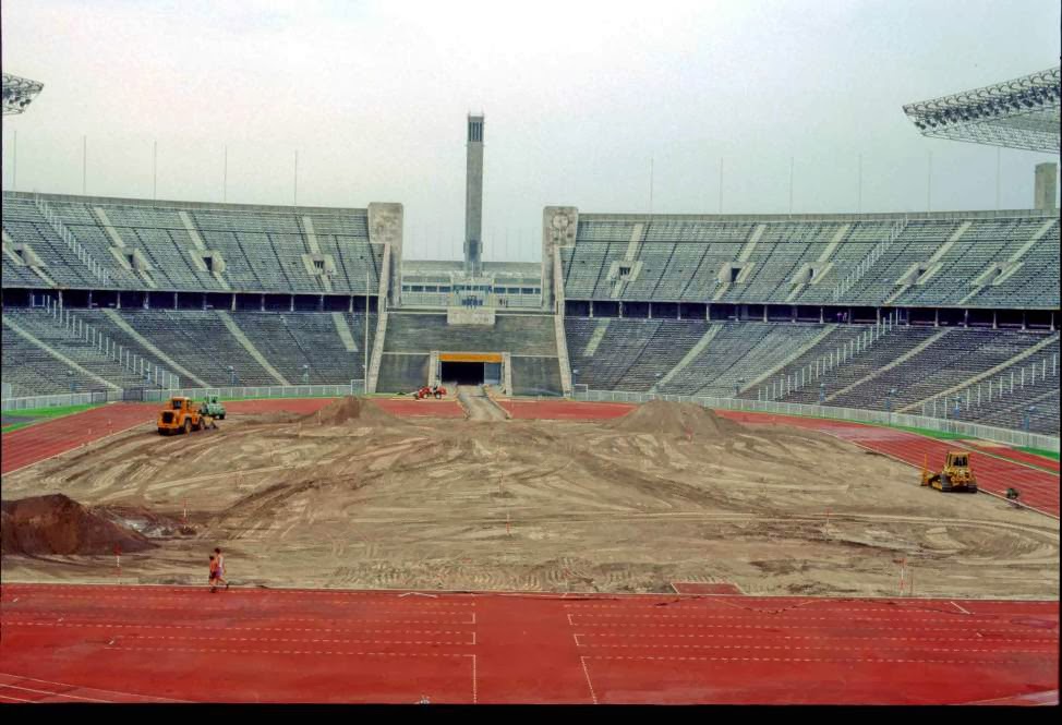 35 Photographs of Berlin in 1992 ~ Vintage Everyday