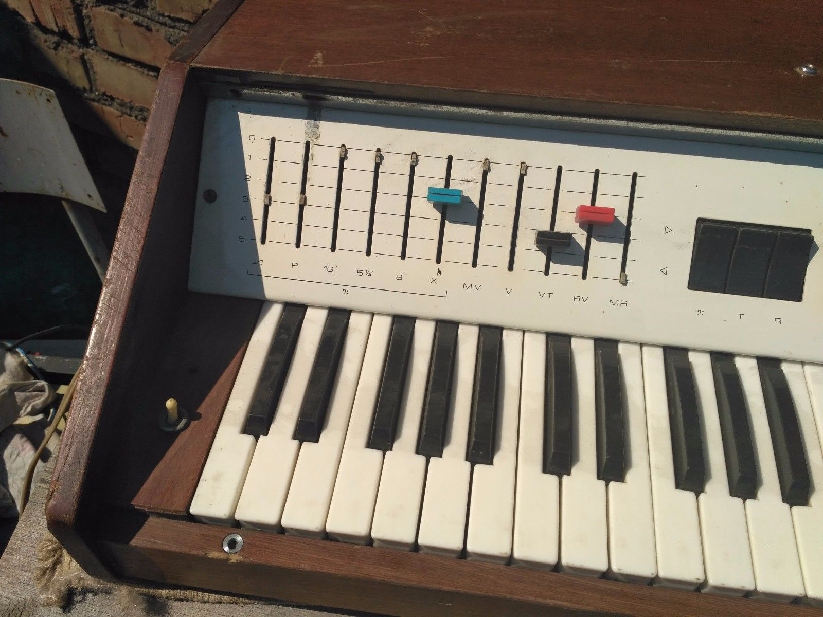 MATRIXSYNTH: Rare "Vilnius-3" Vintage Soviet analog synthesizer 1977