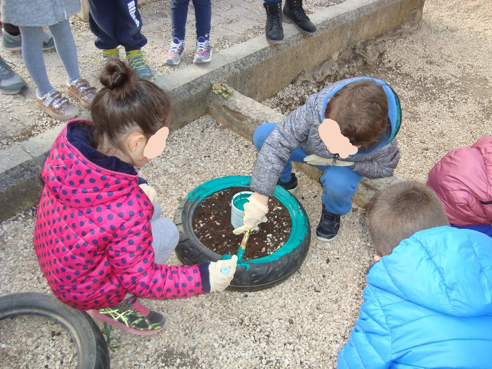 7ο ΝΗΠΙΑΓΩΓΕΙΟ ΙΩΑΝΝΙΝΩΝ -ΤΑ ΝΗΠΙΑ ΤΑΞΙΔΕΥΟΥΝ....: ΦΤΙΑΧΝΟΥΜΕ ΑΝΘΟΚΗΠΟ;