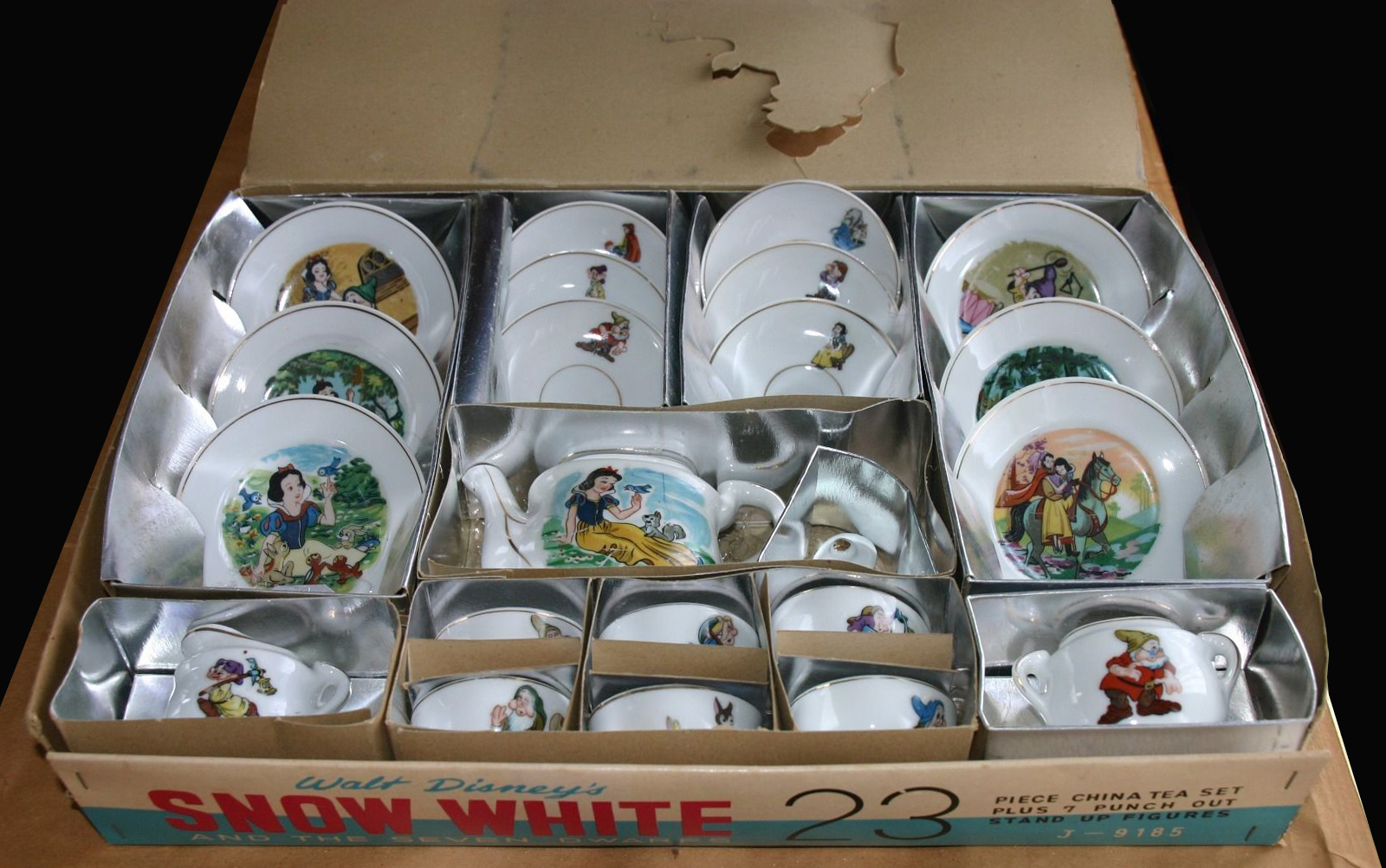 Filmic Light - Snow White Archive: 23-Piece Snow White Tea Set by Marx