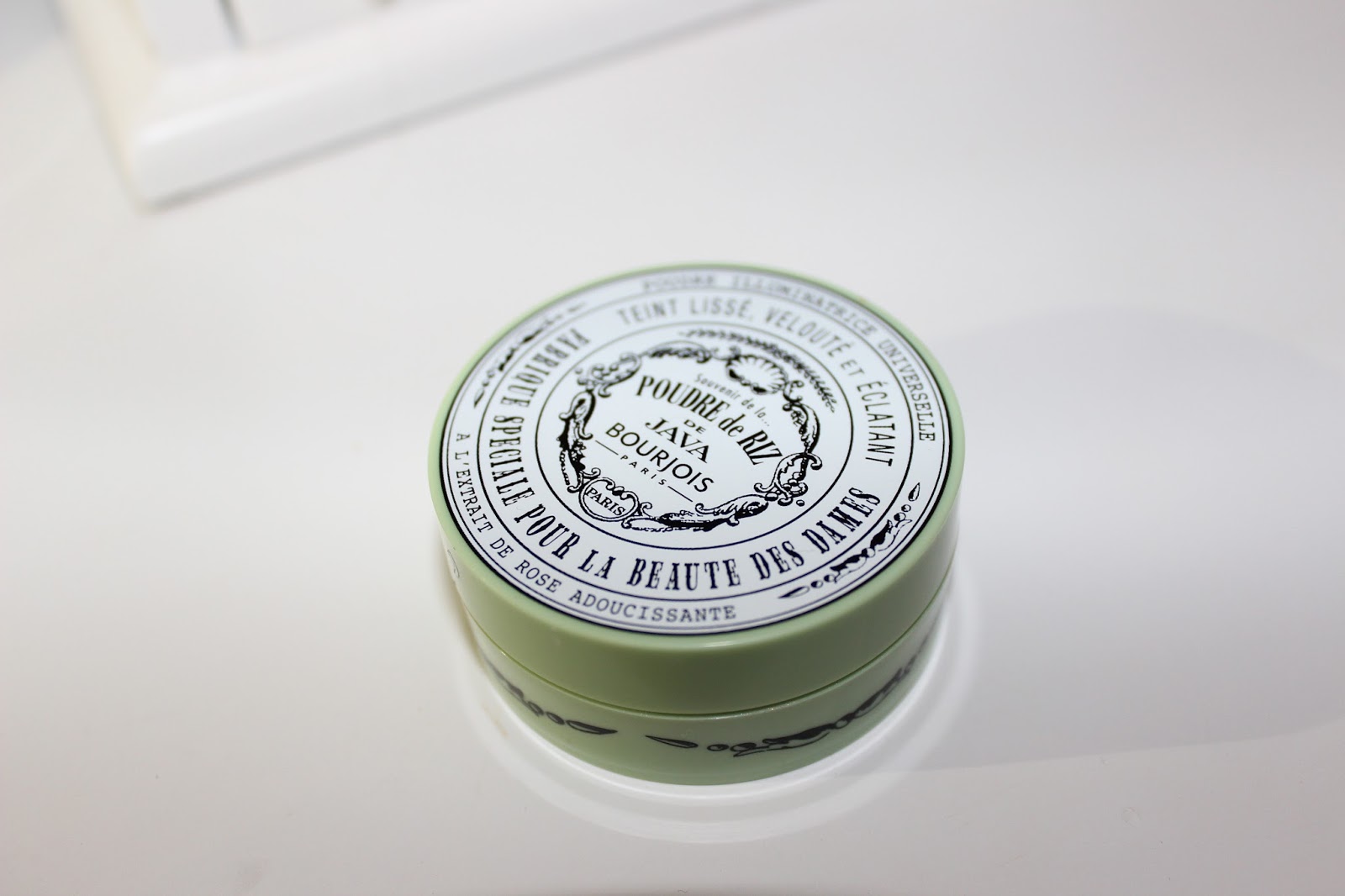 Bourjois Poudre De Riz De Java - Java Rice Loose Powder. | CHANELLE JADE