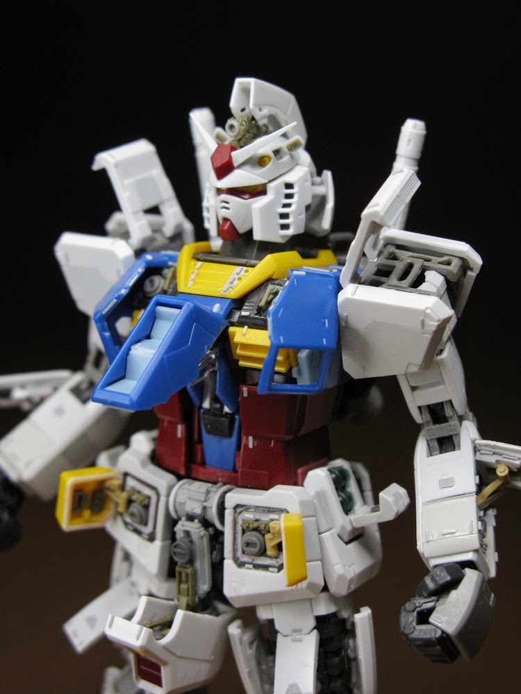 Custom Build: RG 1/144 RX-78-2 Gundam Open Hatch Presentation