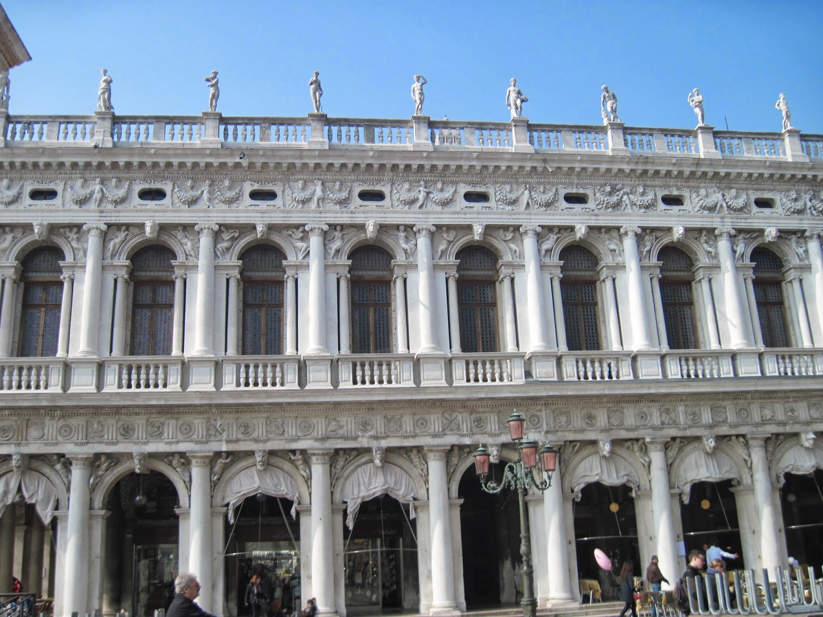 Alice's Adventures in Venice: Venice in the Details - Biblioteca Marciana