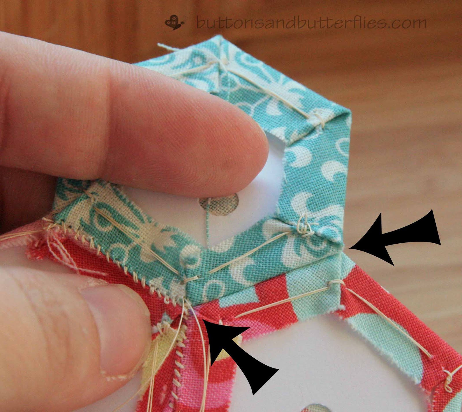 Buttons and Butterflies: English Paper Piecing {Tutorial}