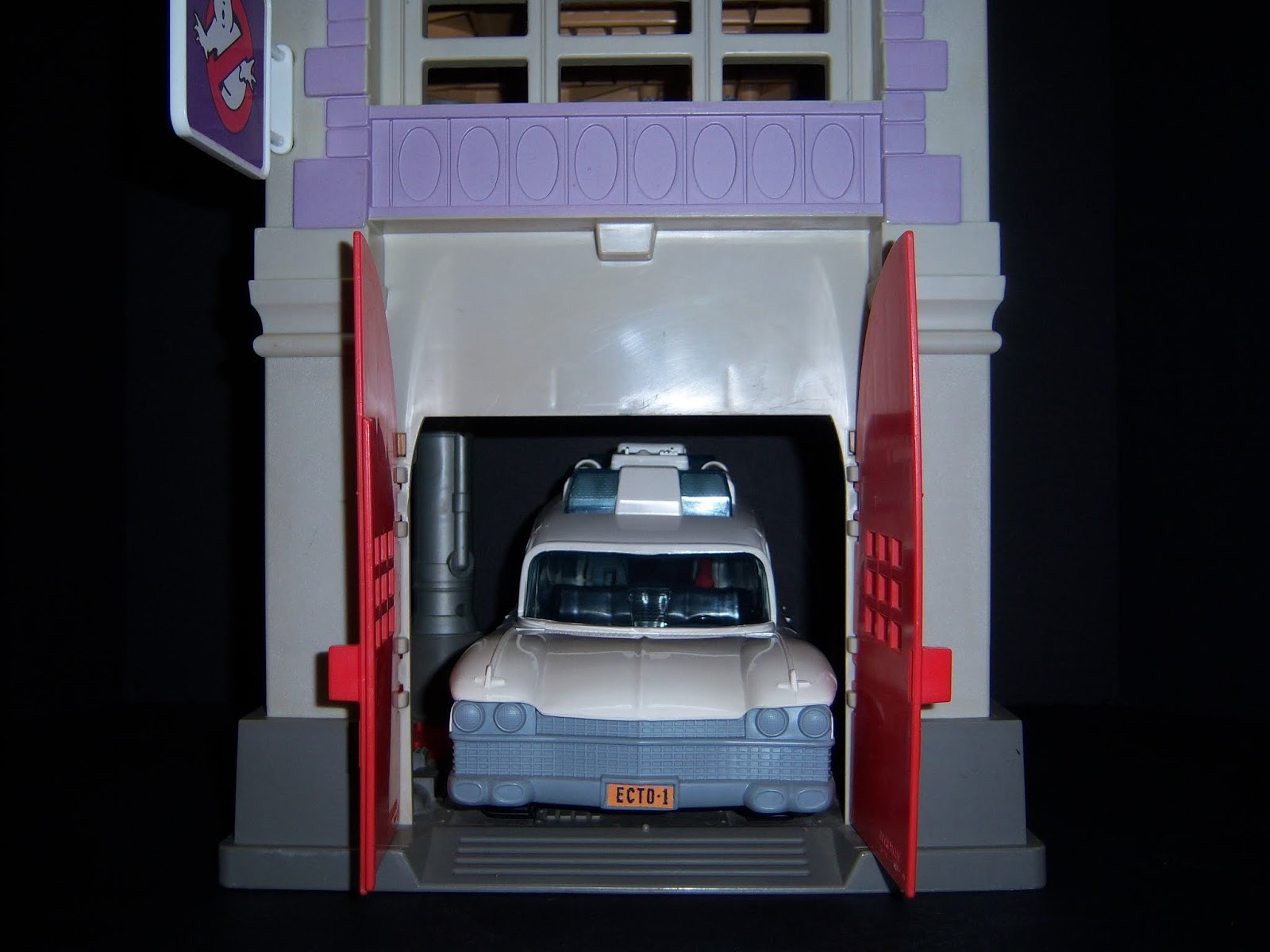 Kenner Real Ghostbusters Fire House Headquarters Playset | Weird ...