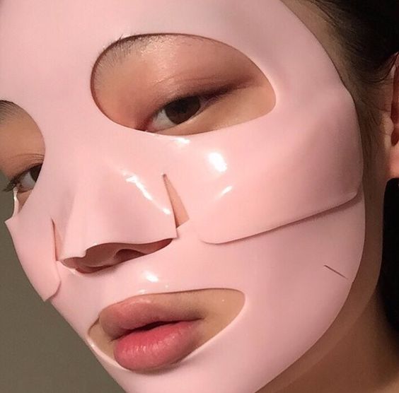 Bedtime Beauty | Try this before bed to wake up to glowy skin ...