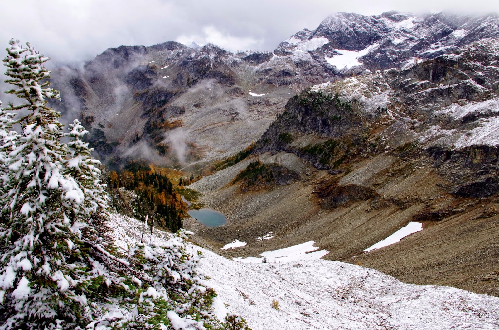 Pacific Northwest Seasons: Northwest Fall Hiking: Golden Larches on the ...