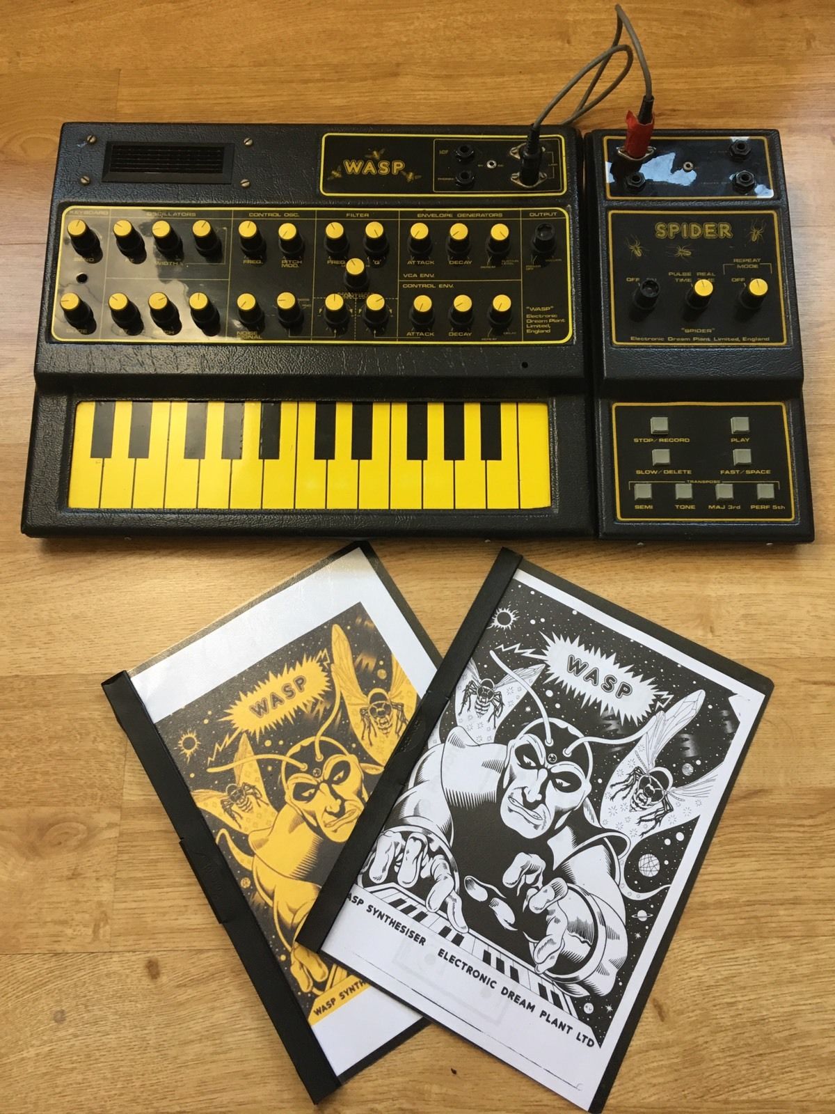 MATRIXSYNTH: 1978 VINTAGE UK SYNTH! EDP WASP & SPIDER