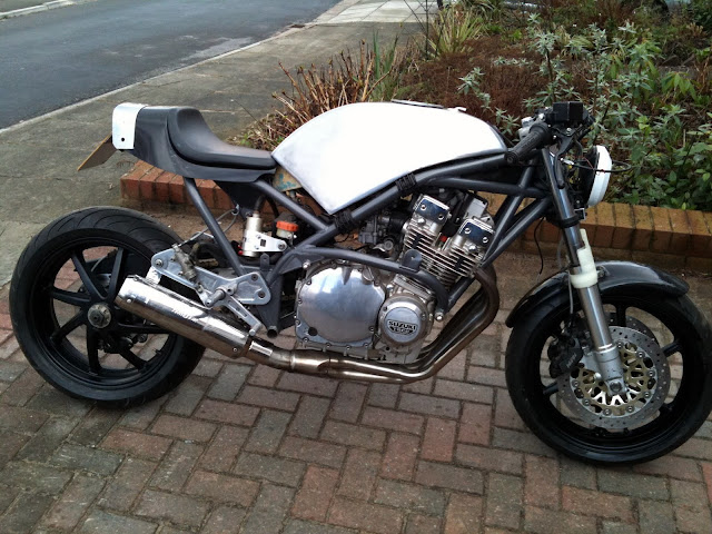Harris Frame - RocketGarage - Cafe Racer Magazine