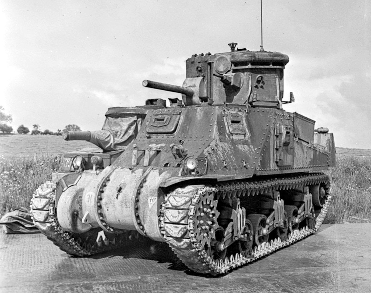 Panzerserra Bunker- Military Scale Models in 1/35 scale: Sherman V CDL ...