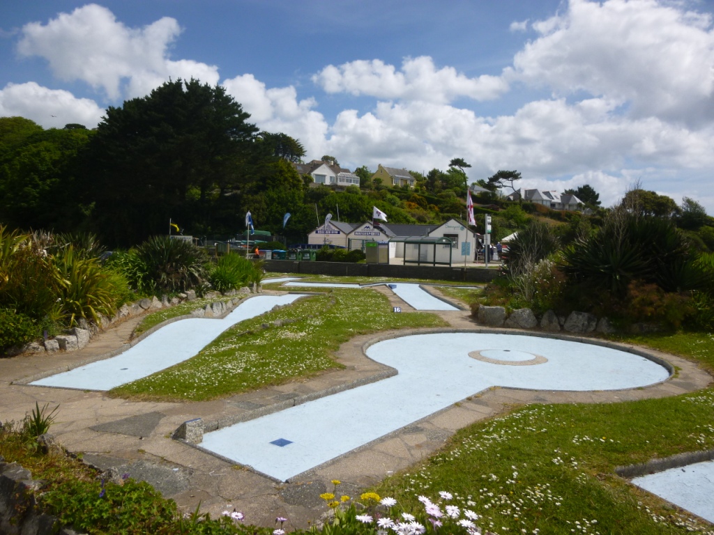 The Ham and Egger Files: Crazy Golf in Swanpool Park, Falmouth, Cornwall
