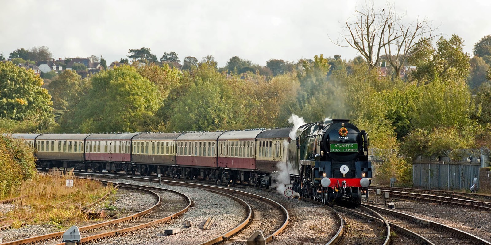 47s and other Classic Power at Southampton: 35028 "The Atlantic Coast ...