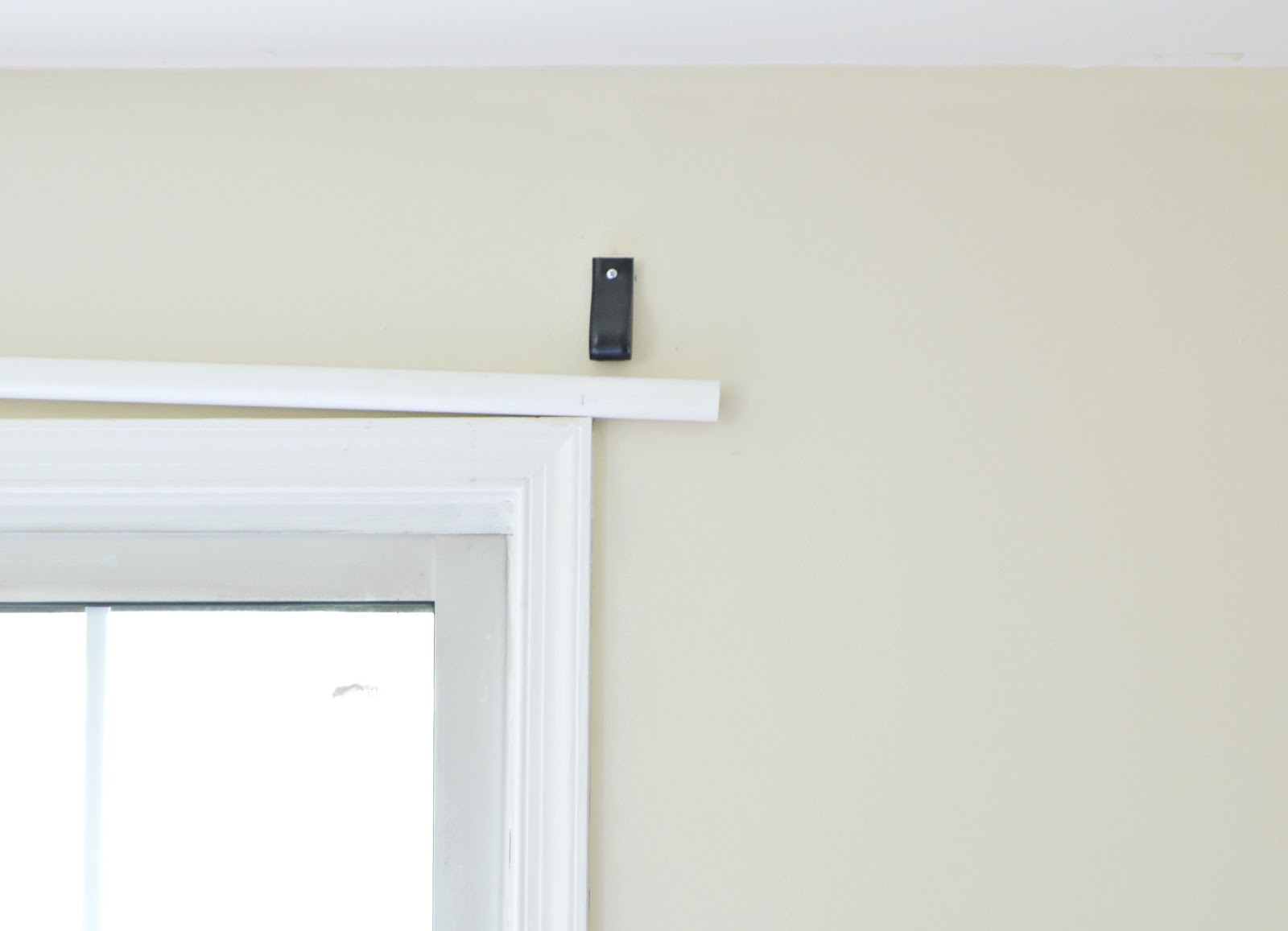 Vikalpah: Cheapest DIY curtain rod using pvc pipe