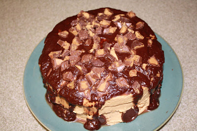 Scrappy Day in Paradise: Reese's Peanut Butter cake