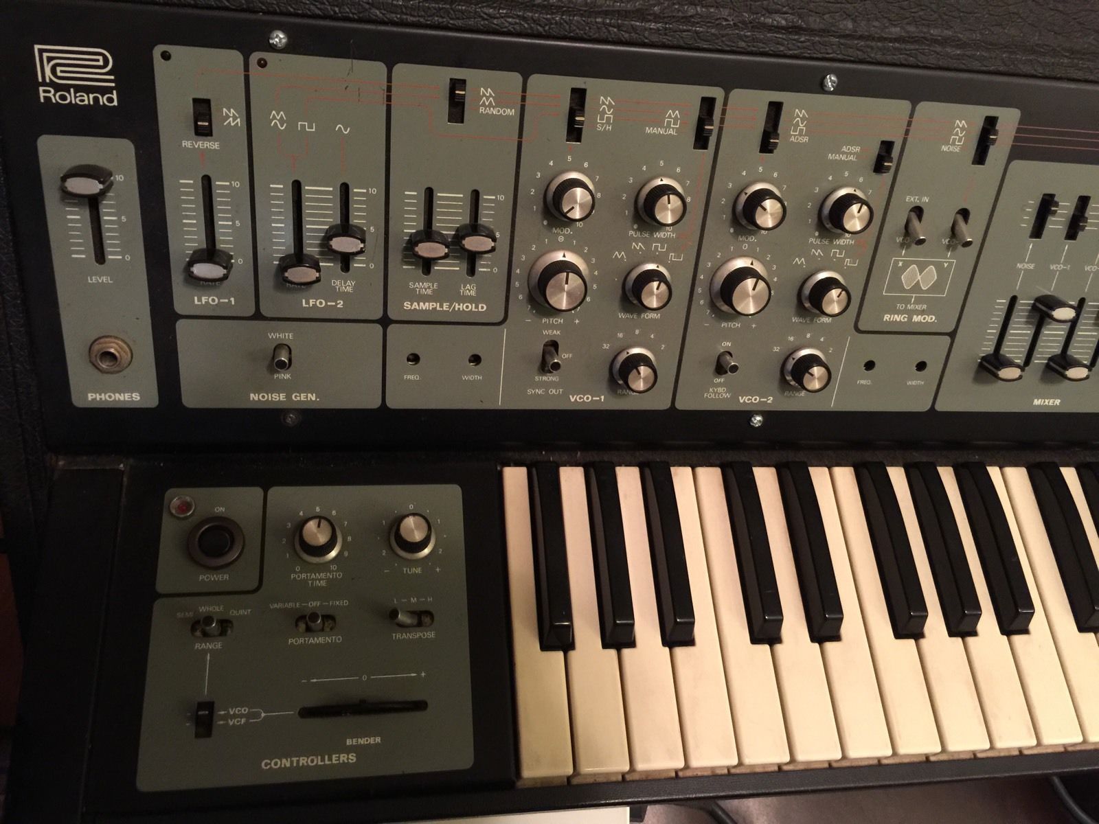 MATRIXSYNTH: Roland SH5 Just Serviced, Roland's Rare And Best Mono Synth?