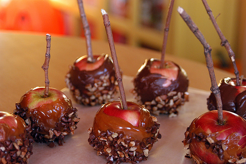 Too Stinkin' Cute: Caramel Apples