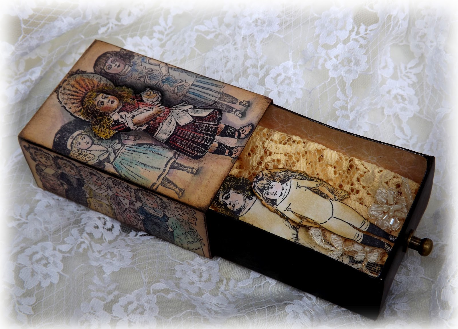 Ephemera's Attic: Victorian Matchbox designed for That's Crafty