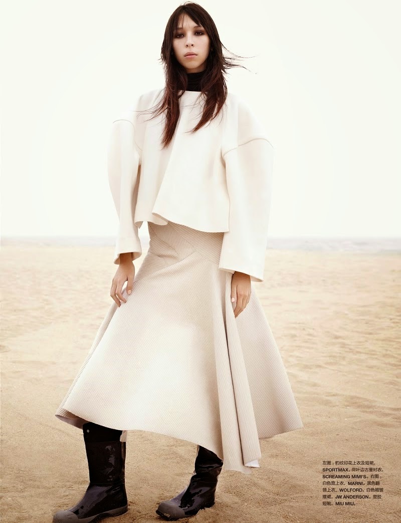 ASIAN MODELS BLOG: EDITORIAL: Issa Lish in Numéro China, October 2014